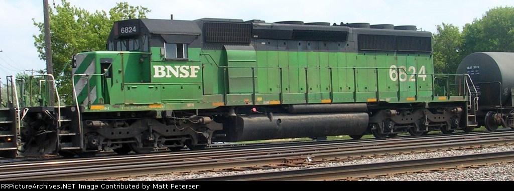 BNSF 6824